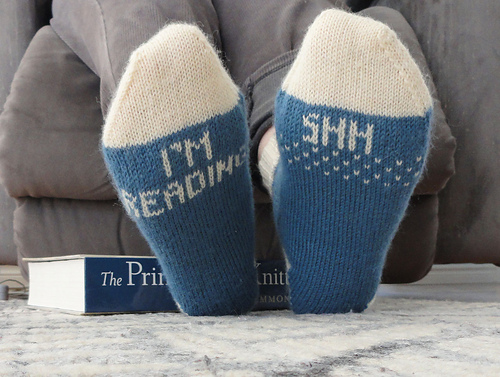 Ravelry: Reading Socks pattern by Freshisle Fibers