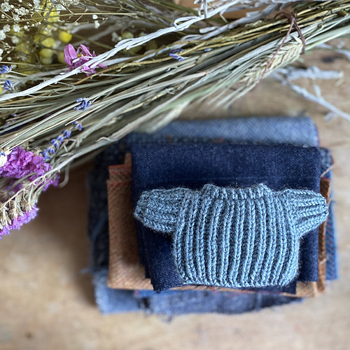 Ravelry: Tsutsu Bear pattern by Cinthia Vallet