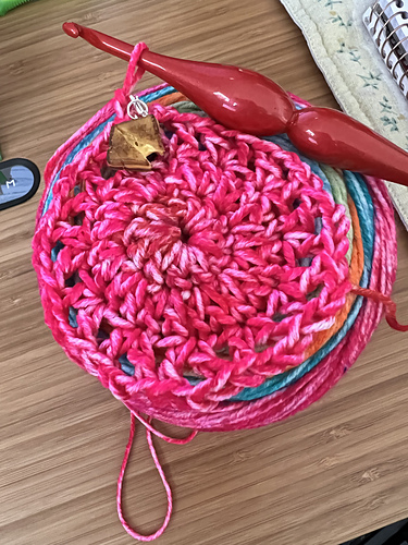 FO - Victoria's German Shells Blanket - Such happy colors! : r/crochet