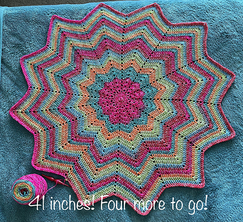 FO - Victoria's German Shells Blanket - Such happy colors! : r/crochet