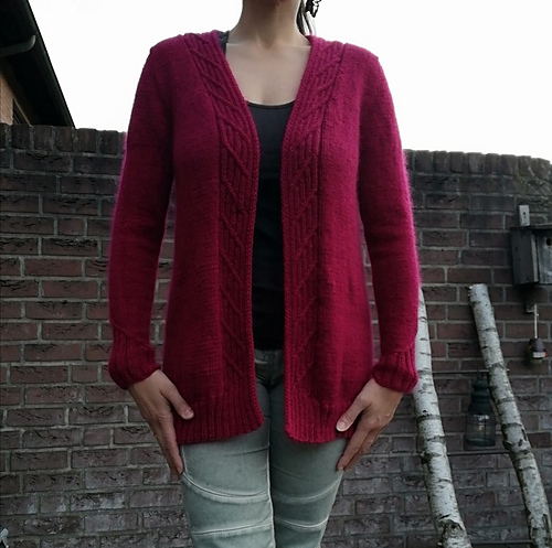 Ravelry: Winding Bands pattern by Claudia Eisenkolb