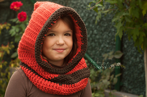 Ravelry: Hooded Cowl pattern by Full Pattern