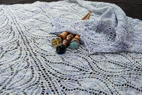 Ravelry: Tulips of Kelmscott pattern by Denise Bartels