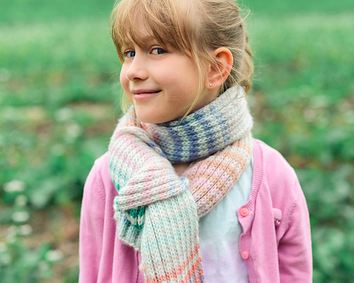 Ravelry: Easy Reversible Ribbed Scarf pattern by Gabrielle Vézina