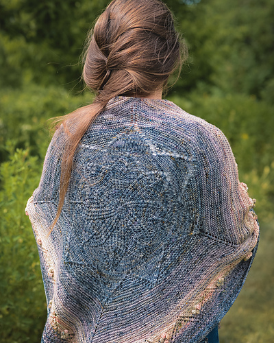 Ravelry: Miraflora Shawl MKAL pattern by Gabrielle Vézina