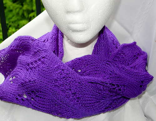 Ravelry: Pretty Little Scarf pattern by Galzanne Knits