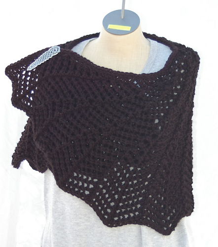 Ravelry: Raven-shawl pattern by Gari Lynn