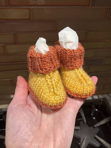 Ravelry: Baby Hug Boots pattern by marianna mel