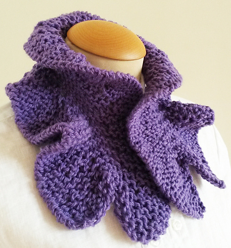 Ravelry: Neckwear Ruffle Flier pattern by Jen Giezen