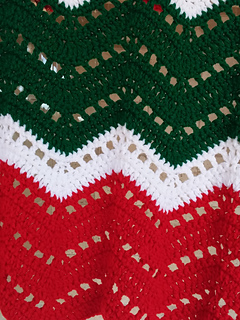 Ravelry: gingersnapper's Holiday ripple Afghan