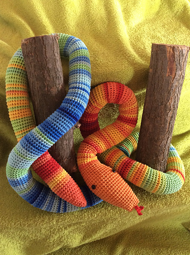 Ravelry: Temperature Snake pattern by Gisela De Bruyn
