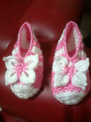 Ravelry: Little Elf Booties pattern by Kinga Erdem