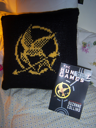 Ravelry: Mockingjay Chart pattern by Ellen Hyde