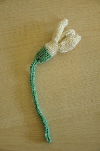 Ravelry: Snowdrop pattern by Lesley Stanfield