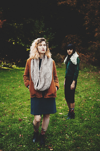 Ravelry: Minto Chevron Cowl pattern by Tara-Lynn Morrison