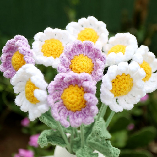 Ravelry: Daisy Flower Bouquet pattern by Grace Gao