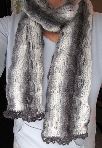 Ravelry: Shredded Scarf pattern by Linda Permann