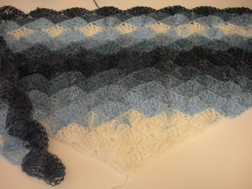 Ravelry: 3 Corners Neckerchief pattern by Robin Abdullah