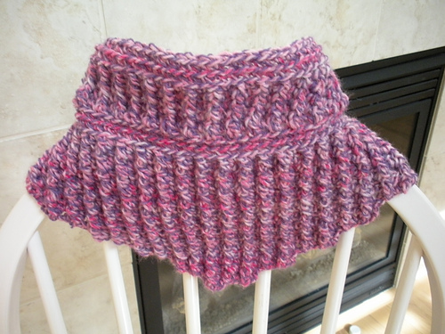 Ravelry: Yorkville Cowl pattern by Kris Basta - Kriskrafter, LLC