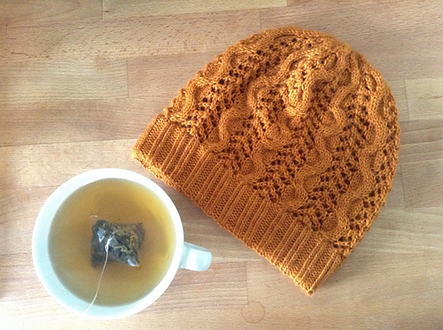Ravelry: Oolong Hat pattern by Clare Devine