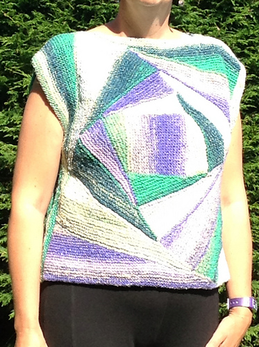 Ravelry: 2054 Damenpulli mit Patchwork / Spiral top pattern by SMC Select