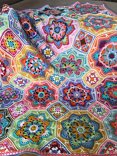 Ravelry: guiguine's Persian Tiles blanket