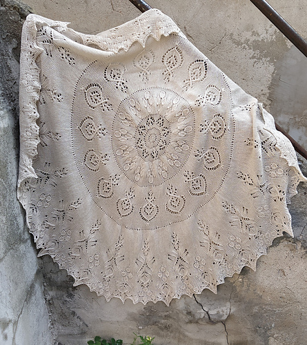 Ravelry: Wraith pattern by Mary-Anne Mace