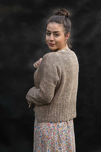 Ravelry: Canva Sweater pattern by Hanna Maciejewska