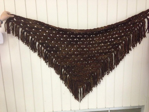 Ravelry: Indio Shawl pattern by Shannon Mullett-Bowlsby