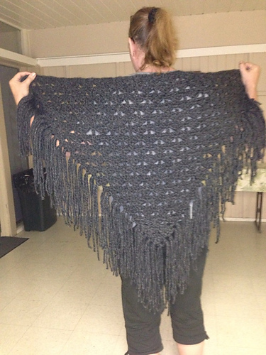 Ravelry: Indio Shawl pattern by Shannon Mullett-Bowlsby