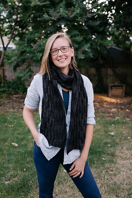 Ravelry: Half Double Preciosa Scarf pattern by Hannah Maier