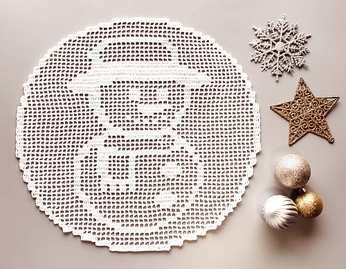 Ravelry: Snowman Doily pattern by Raine Eimre