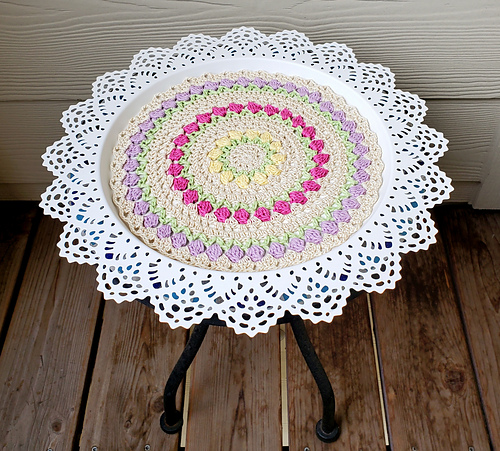Ravelry: Tulip Mandala pattern by Raine Eimre