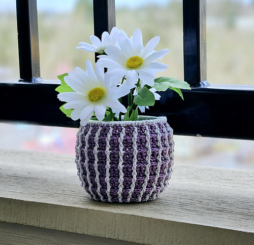 Ravelry: Waffle Stitch Cozy pattern by Raine Eimre