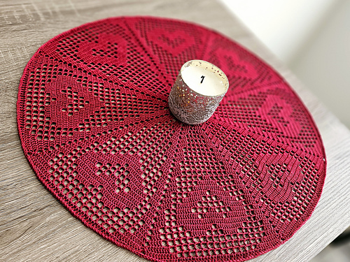 Ravelry: Heart Wheel Doily pattern by Raine Eimre