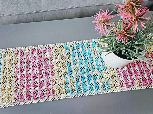 Ravelry: Ripple Waves Table Runner pattern by Raine Eimre
