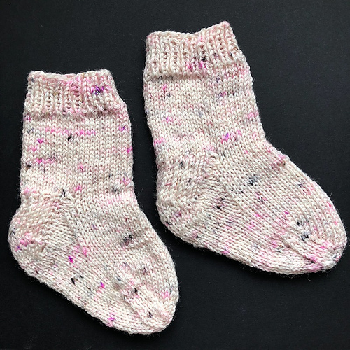 Ravelry: Mini Scoop Vanilla Socks pattern by HandmadePhD