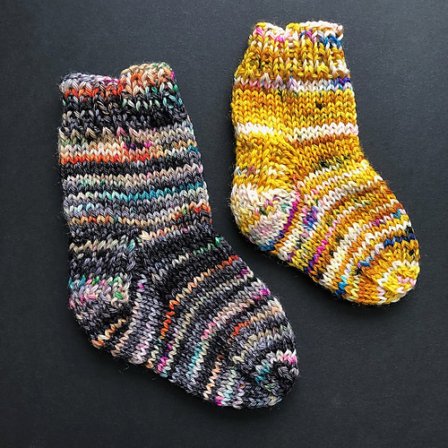 Ravelry: Mini Scoop Vanilla Socks pattern by HandmadePhD