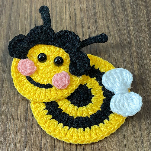 Ravelry: Cute Crochet Bee pattern by Hand Trendy
