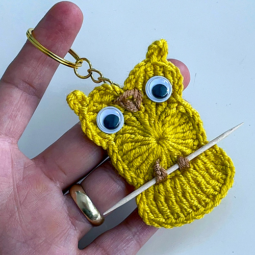 Ravelry: Owl Keychain pattern by Hand Trendy