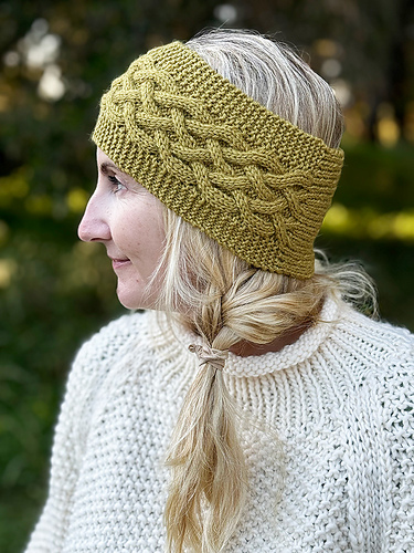 Ravelry: Celtic Cable Headband pattern by Louise Bollanos