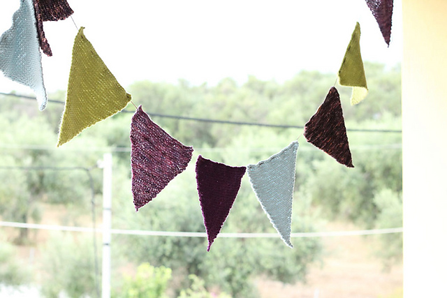 Ravelry: Knitted Bunting Decoration pattern by Louise Bollanos
