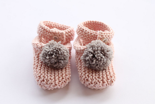 Ravelry: Baby Slippers pattern by Louise Bollanos