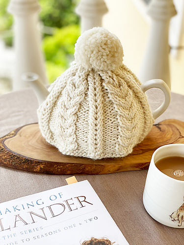 Ravelry: Cable Knit Tea Cosy pattern by Louise Bollanos