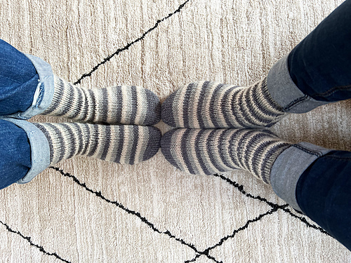 Ravelry: Striped Socks pattern by Louise Bollanos