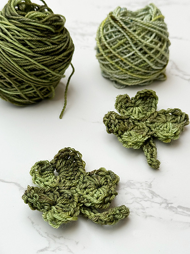 Ravelry: Shamrock Bookmark pattern by Louise Bollanos