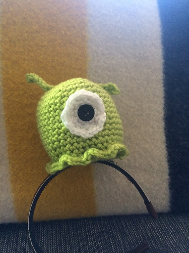 Ravelry: Futurama Amigurumi Brain Slug pattern by Codi Hudnall
