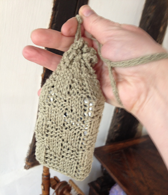 Ravelry: Radcliffe Camera Bag pattern by Miranda Jollie