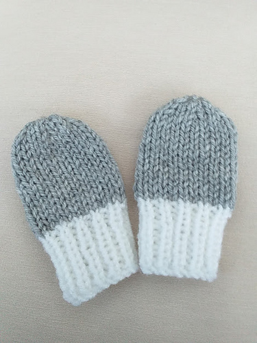 Ravelry: Quick Baby Mittens pattern by marianna mel