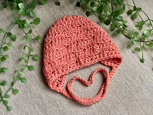 Ravelry: Wavy Ridges Bonnet pattern by Kelly Lonergan